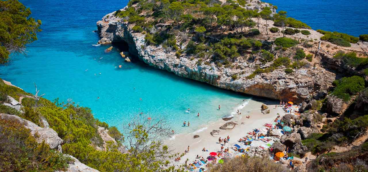 Holidays in Calas de Mallorca - Top deals with Click&Go