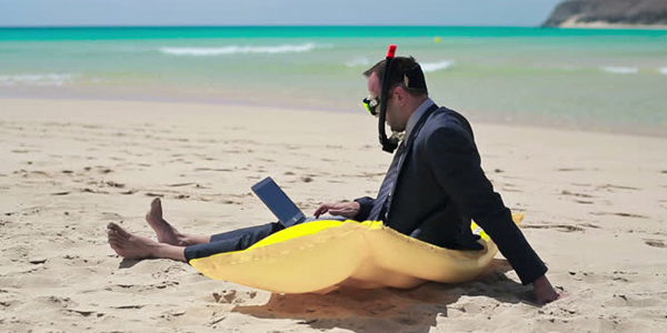 How to Travel While Working Full-Time